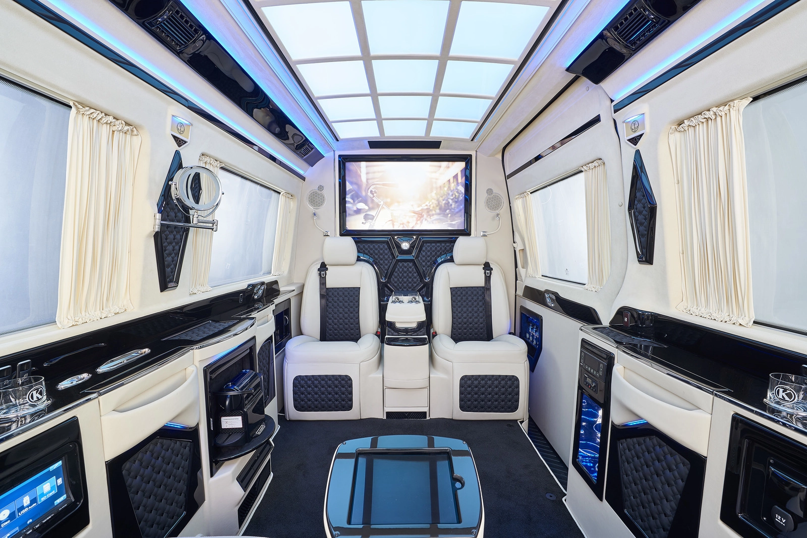 Mercedes VIP Sprinter Rental | BEEPREMIUM
